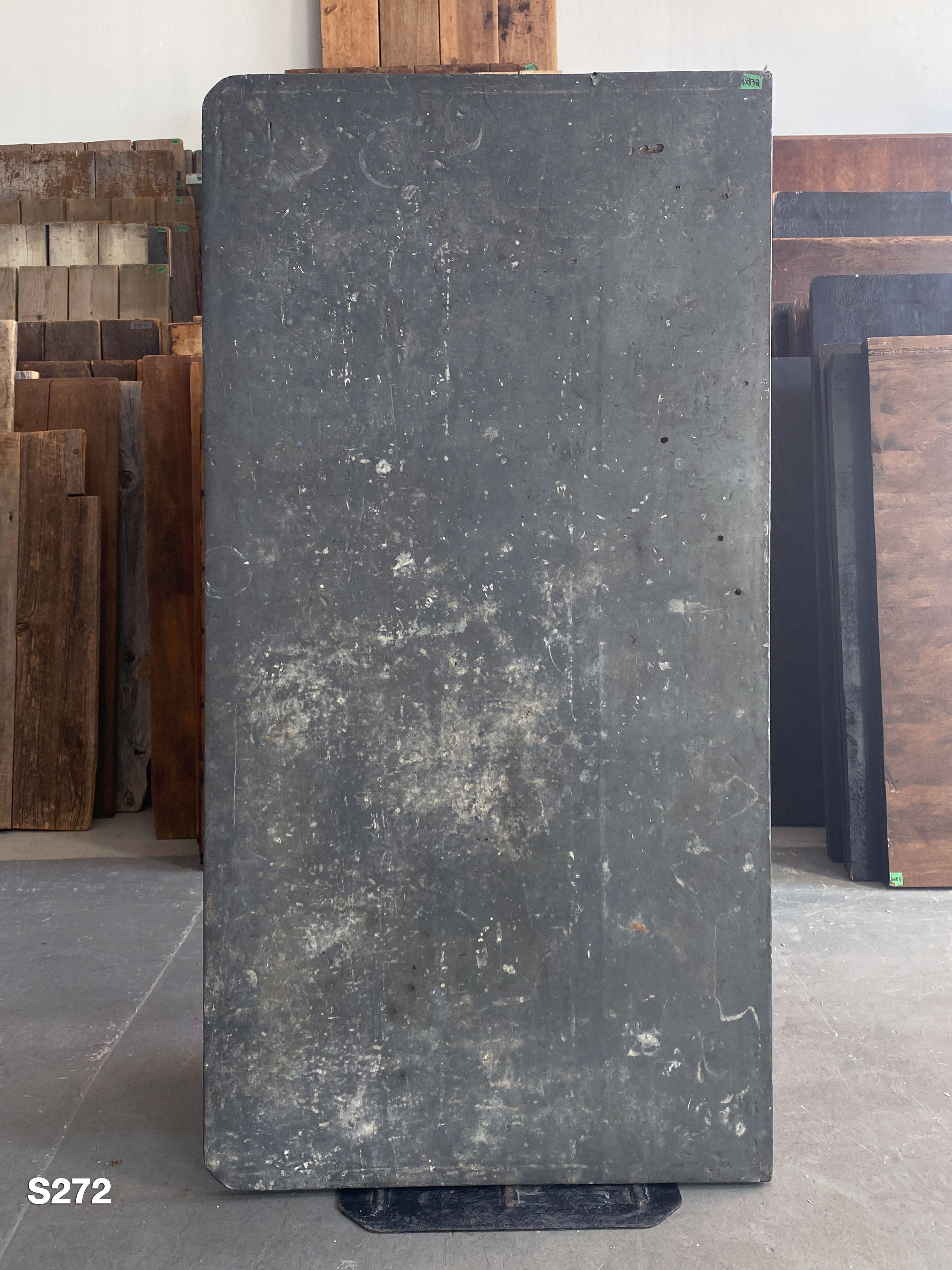 S272 | Rustica Tabletop