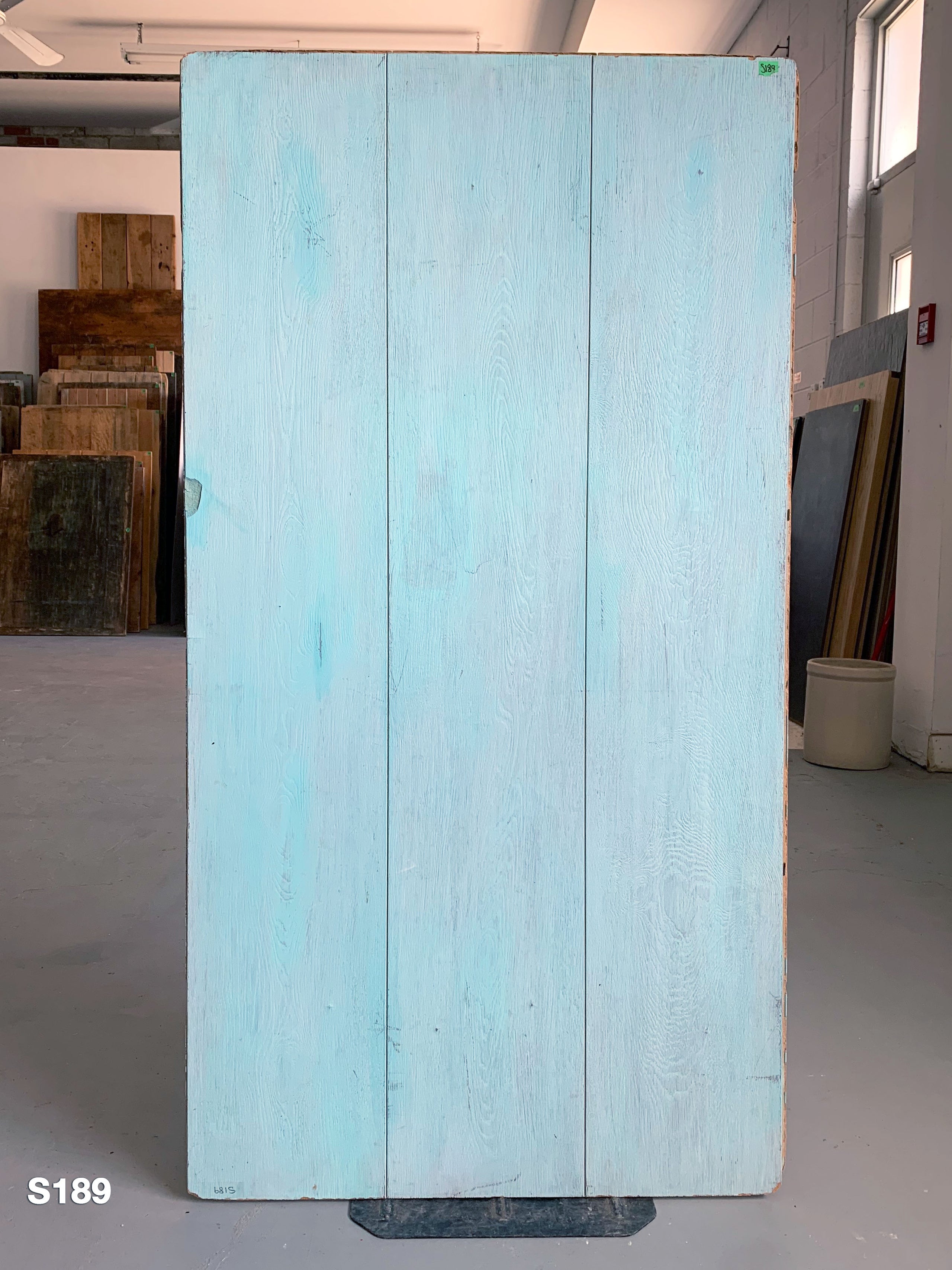 S189 | Rustica Tabletop