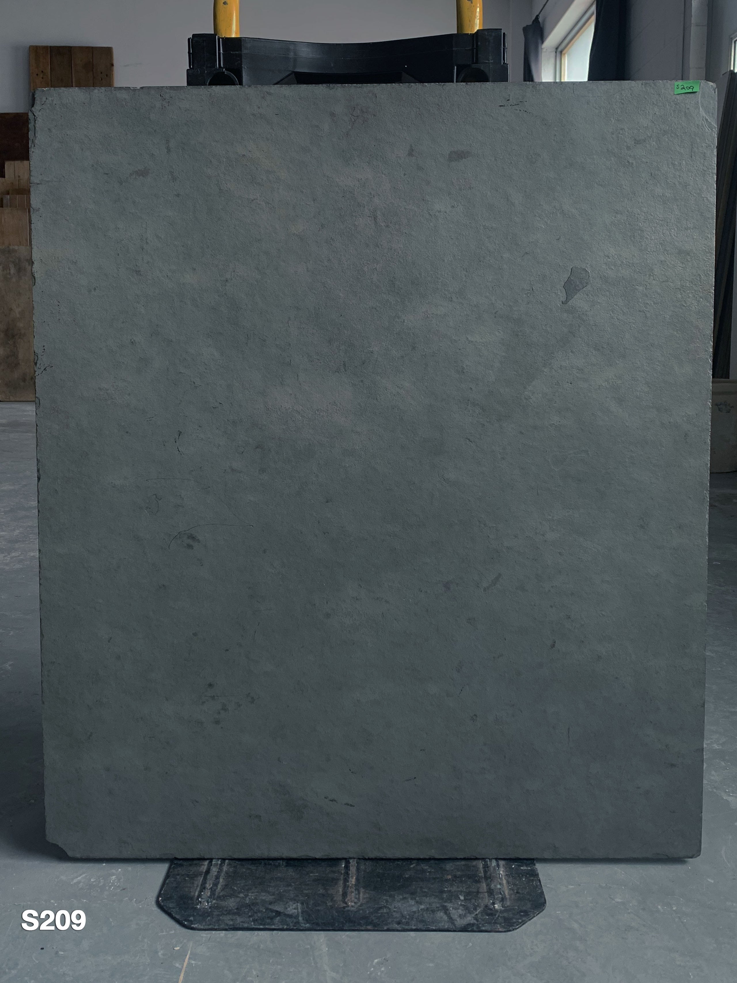 S209 | Rustica Tabletop