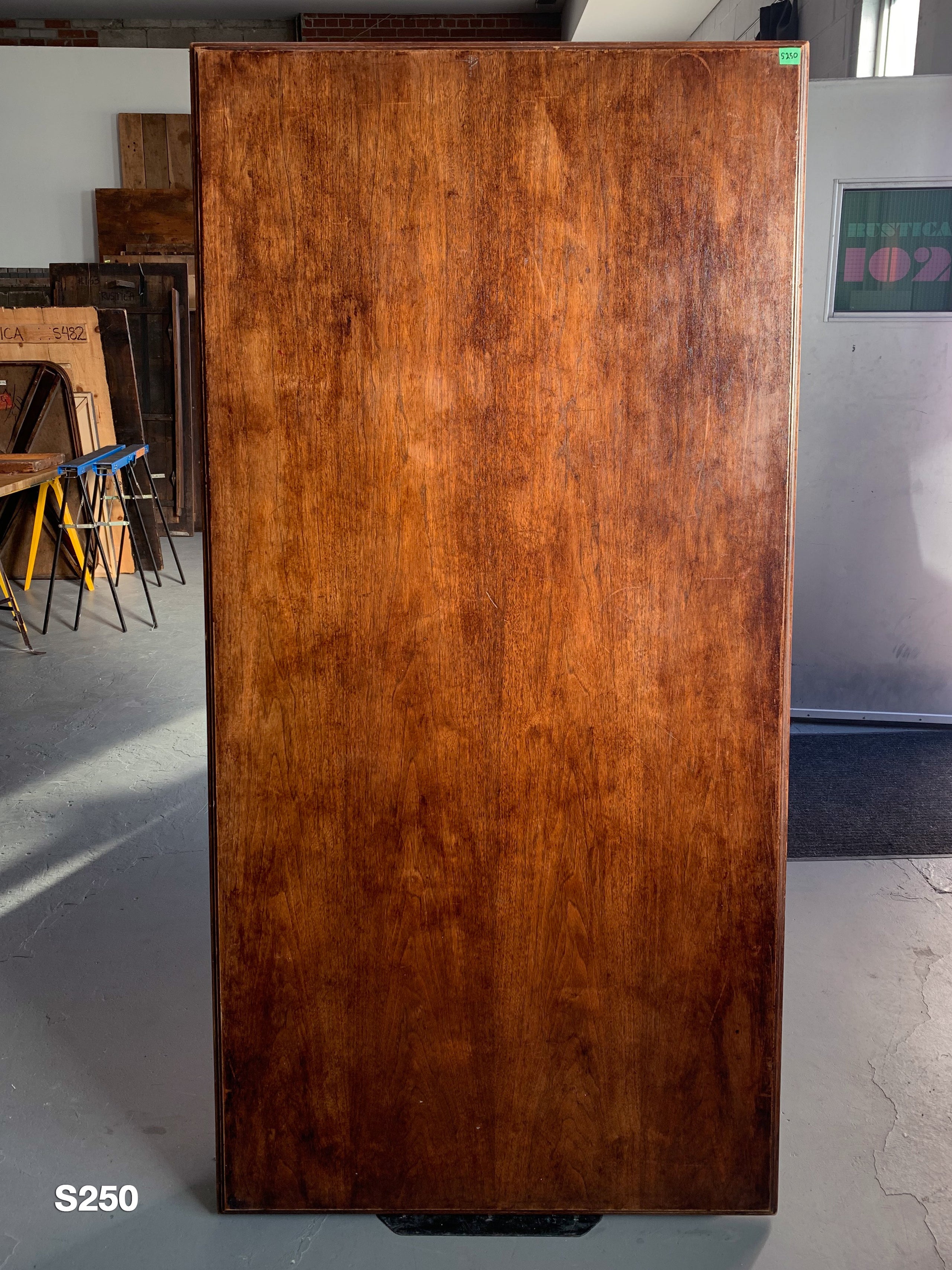 S250 | Rustica Tabletop