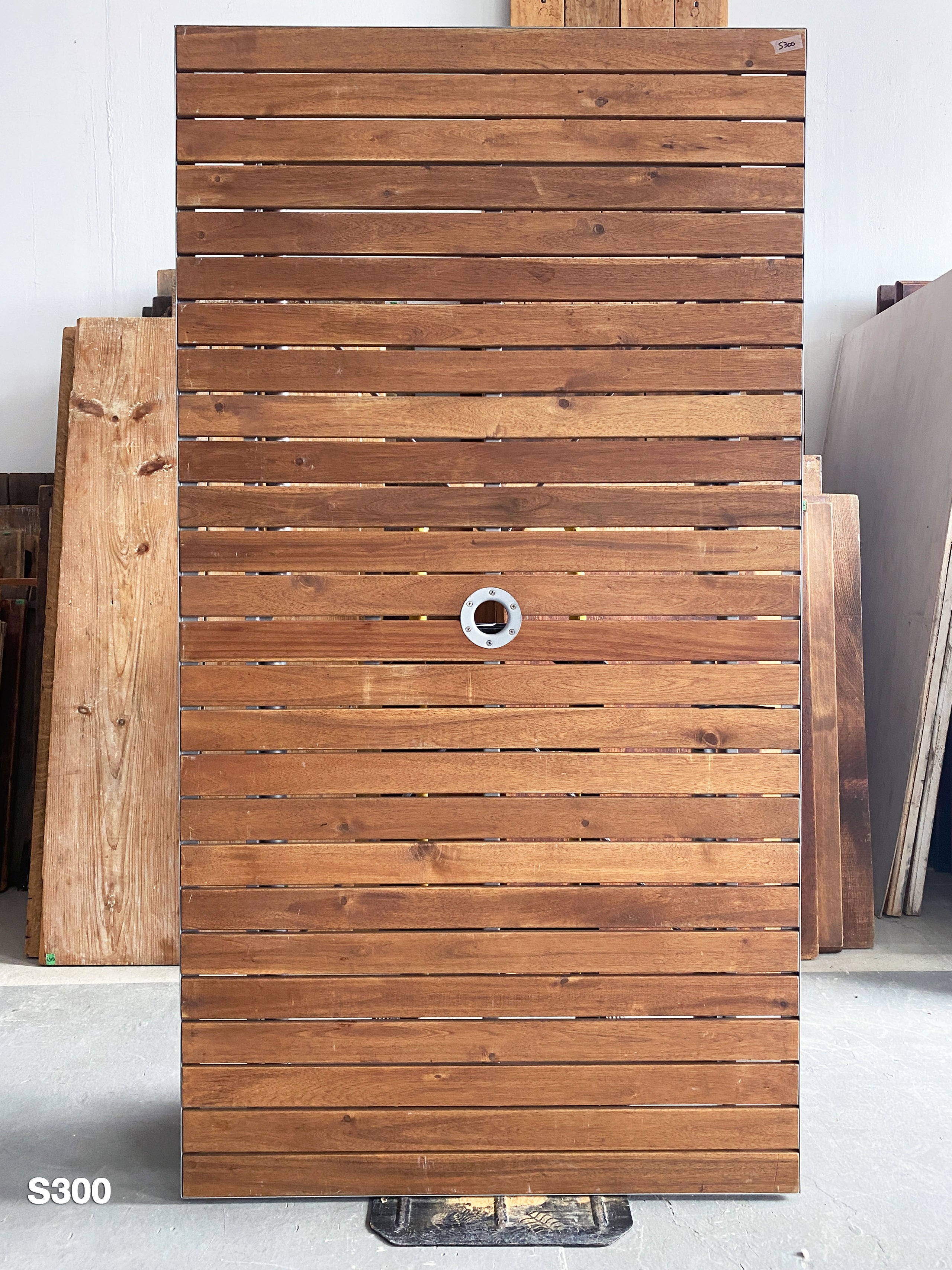 S300 | Rustica Tabletop