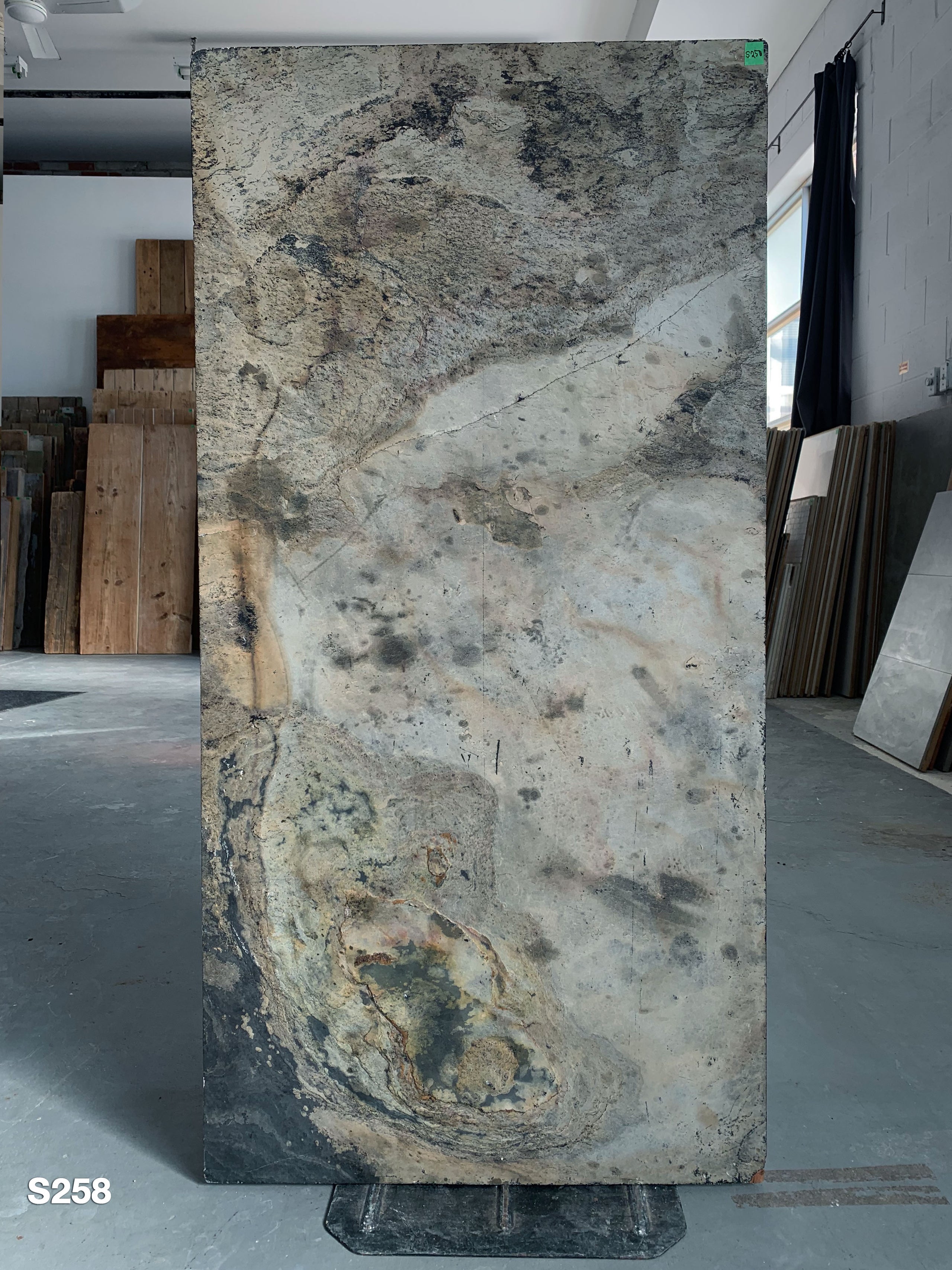 S258 | Rustica Tabletop