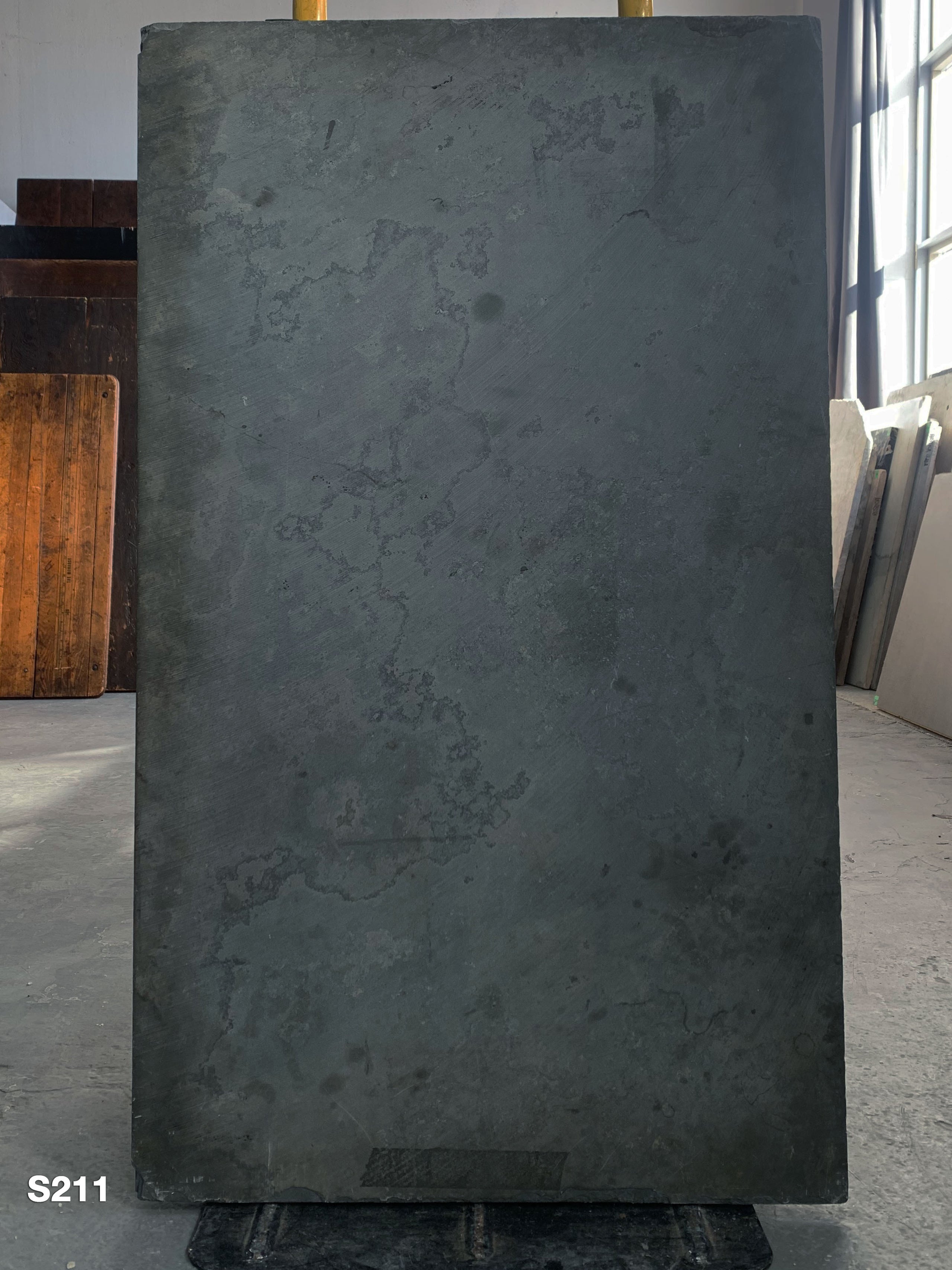 S211 | Rustica Tabletop