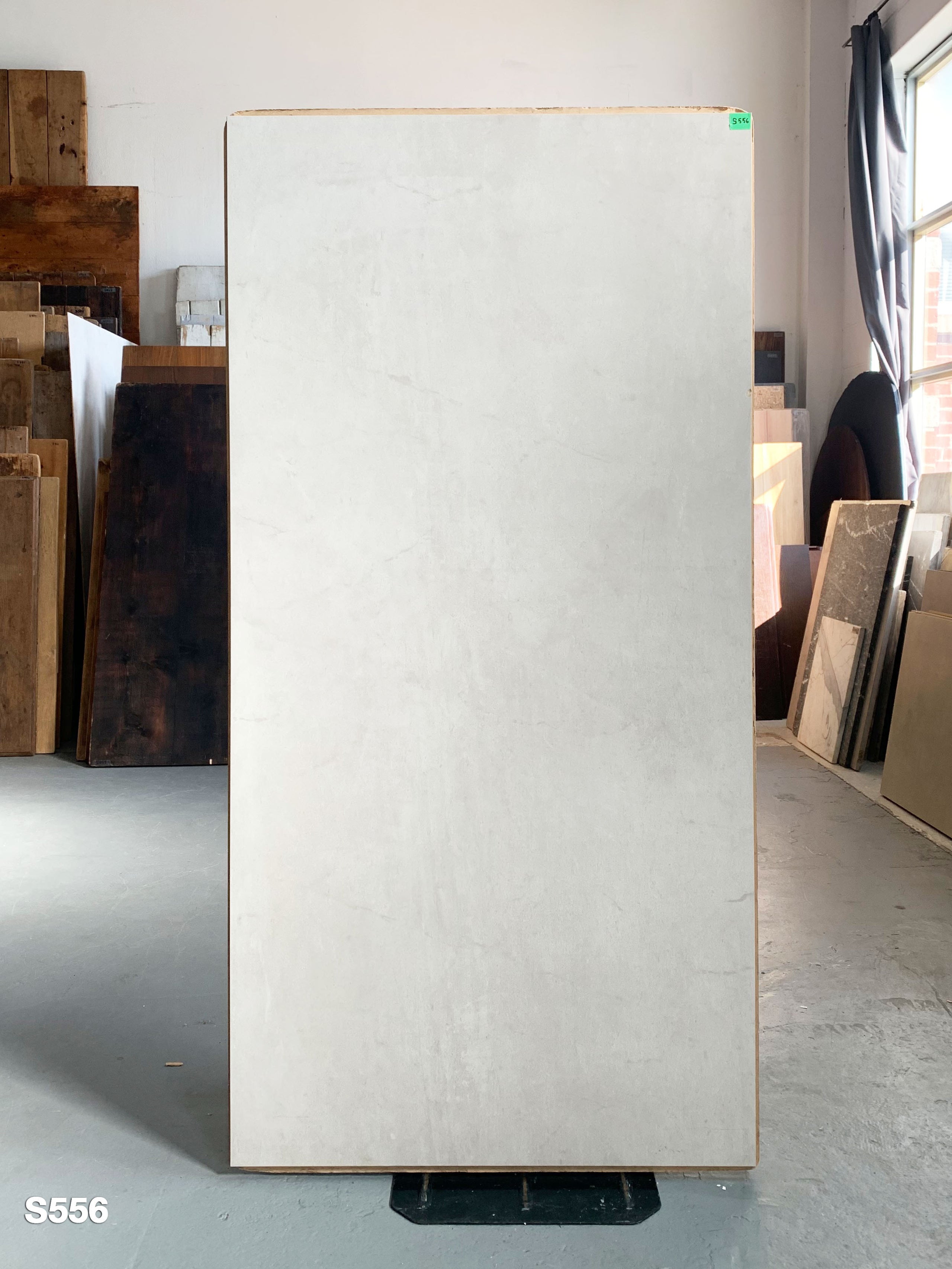 S556 | Rustica Tabletop