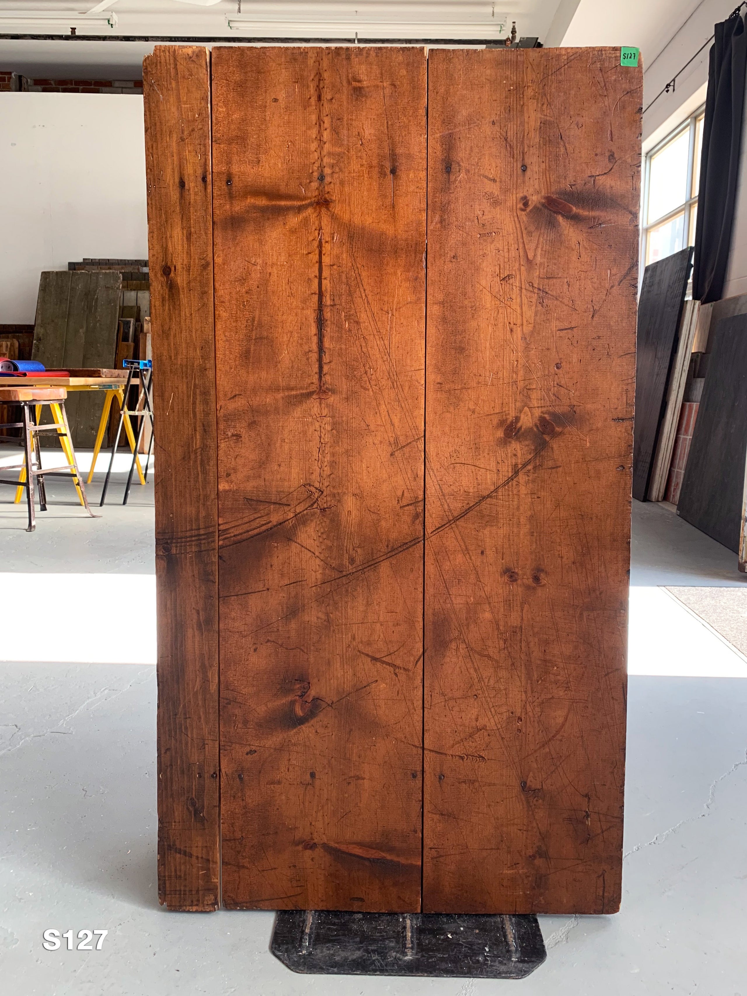 S127 | Rustica Tabletop